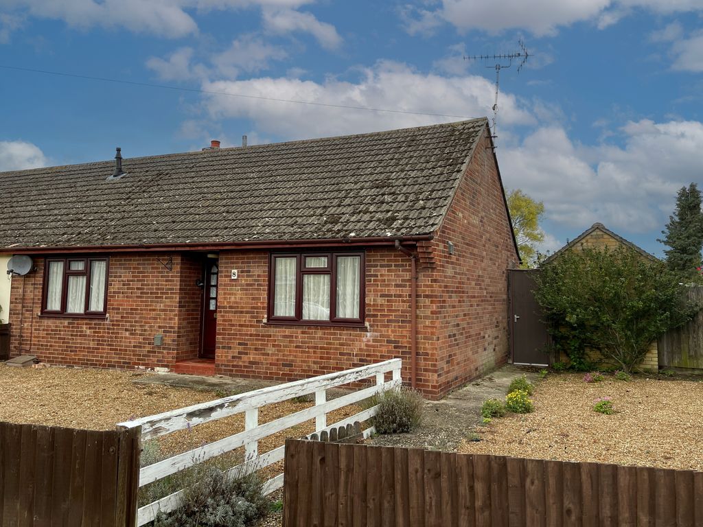 2 bed semi-detached bungalow for sale in Princes Close, Brandon IP27, £ ...