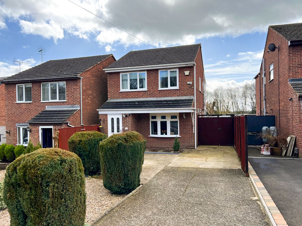 3 bed detached house for sale in Upper Marehay, Ripley DE5 - Zoopla