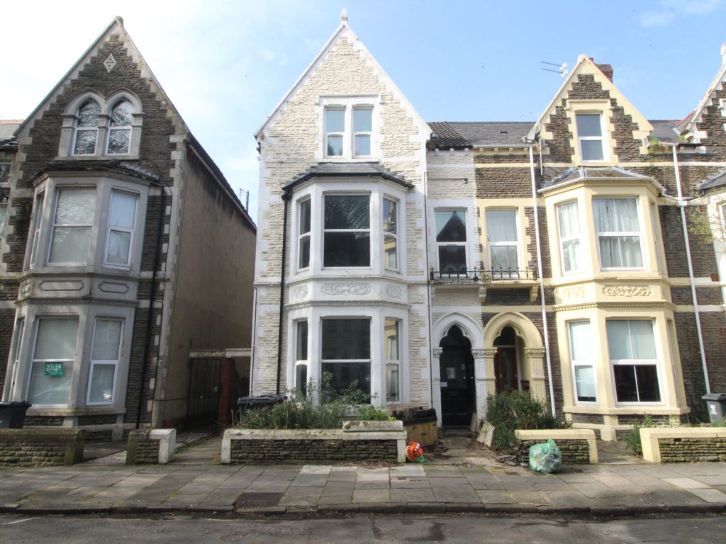 2 bed flat to rent in Connaught Road, Roath, Cardiff CF24, £925 pcm ...