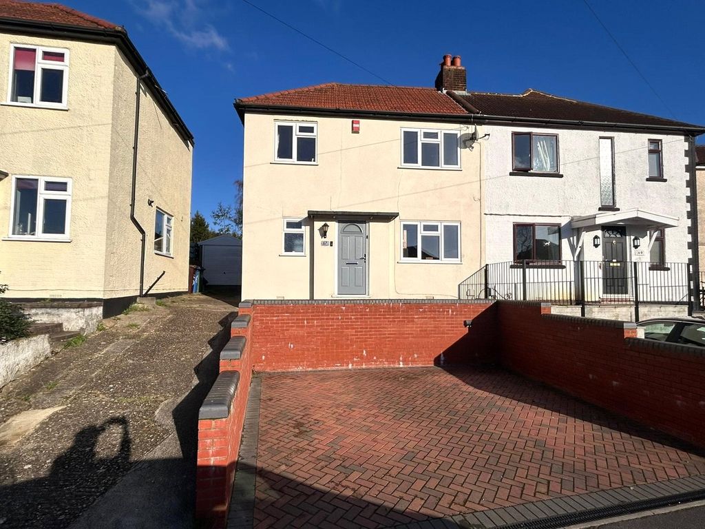 3 bed semi-detached house for sale in Newport Road, Aldershot ...