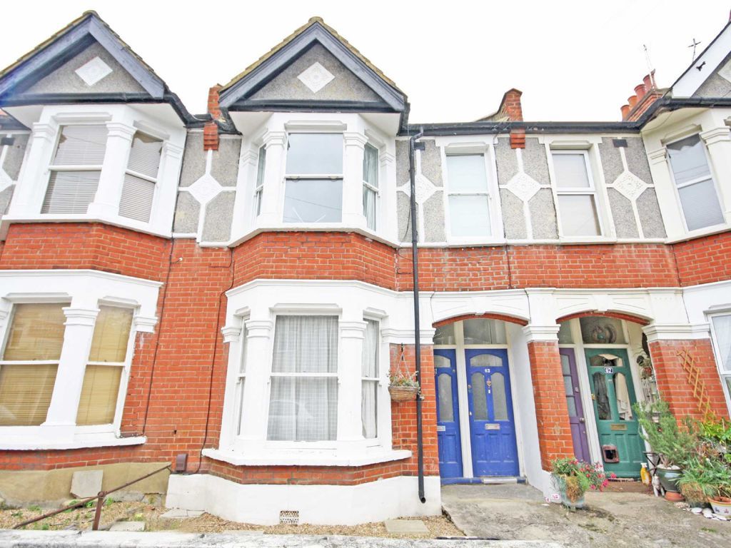 1 bed flat to rent in Elmsleigh Road, Twickenham TW2, £1,395 pcm - Zoopla