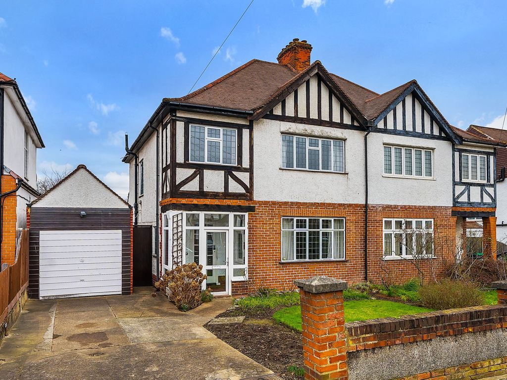 3 Bed Semi Detached House For Sale In Fullbrooks Avenue Worcester Park