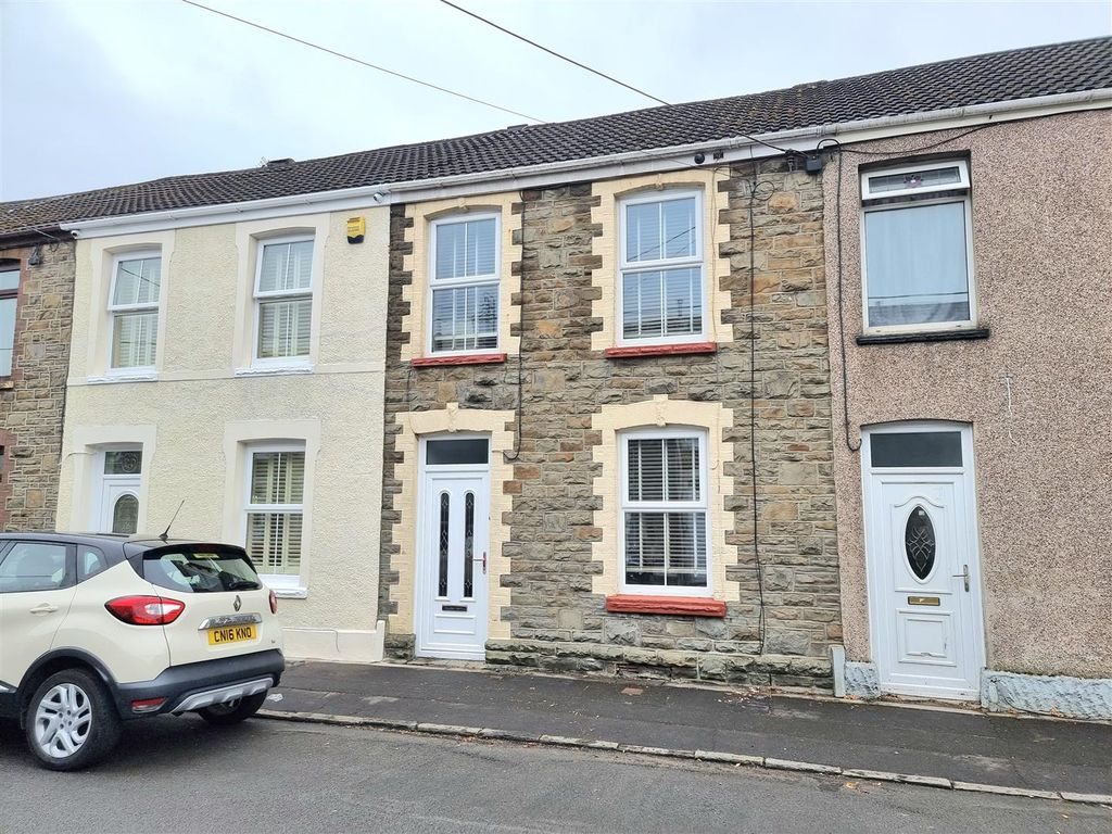 3 Bed Terraced House For Sale In Hoo Street Briton Ferry Neath Sa11