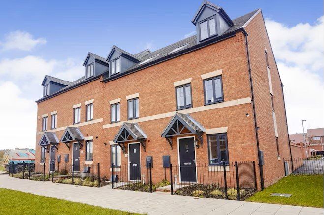 3 bed semi-detached house to rent in Bird Way, Lawley TF4, £1,250 pcm ...