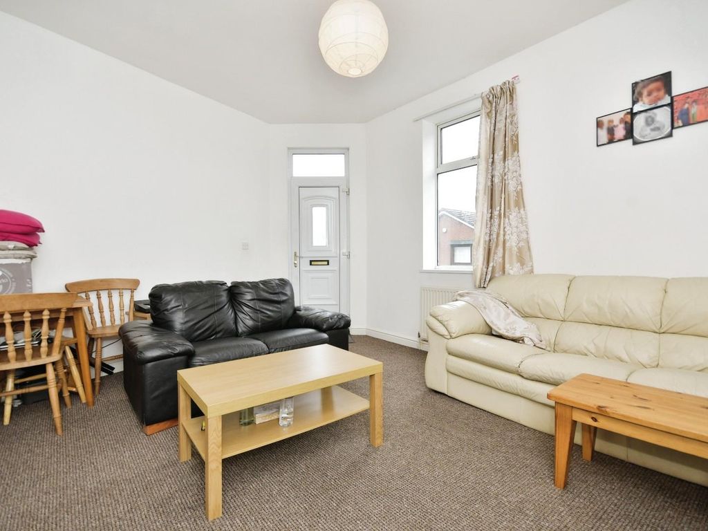 4 bed flat for sale in Sharrow Lane, Sheffield S11, £280,000 - Zoopla