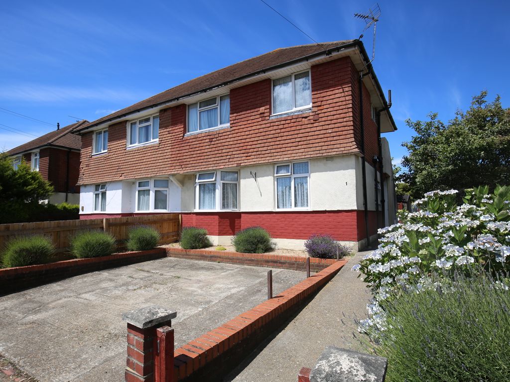 2 bed flat for sale in Summit Way, Southampton SO18 - Zoopla