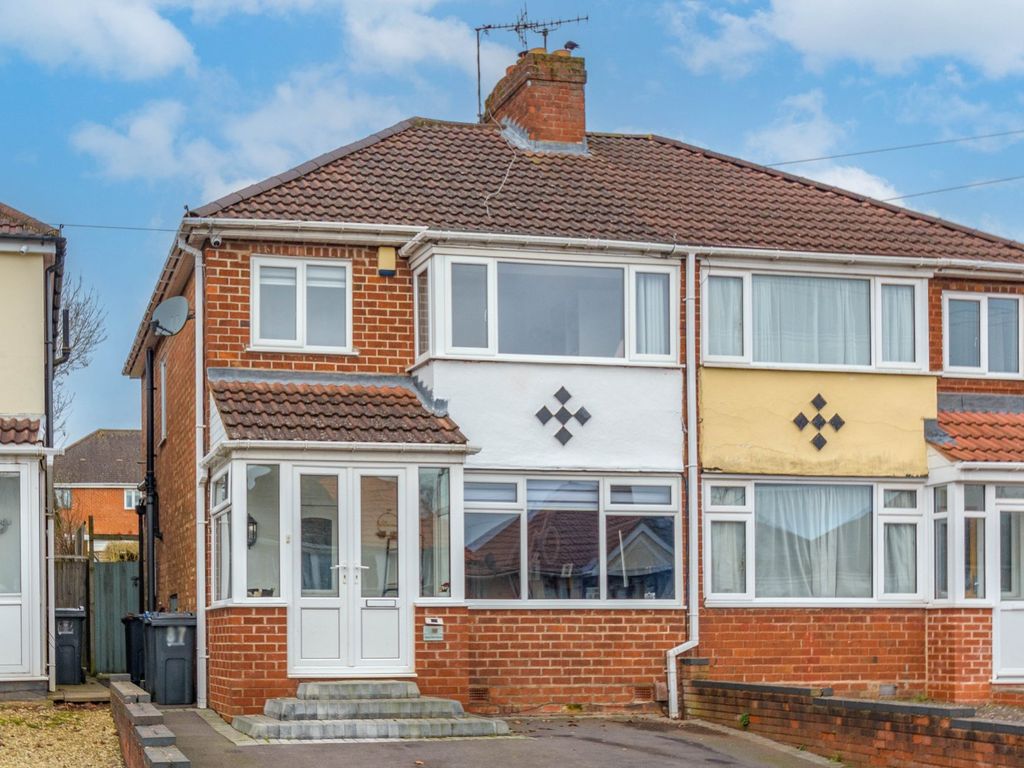 3 Bed Semi Detached House For Sale In Ryde Park Road Rednal