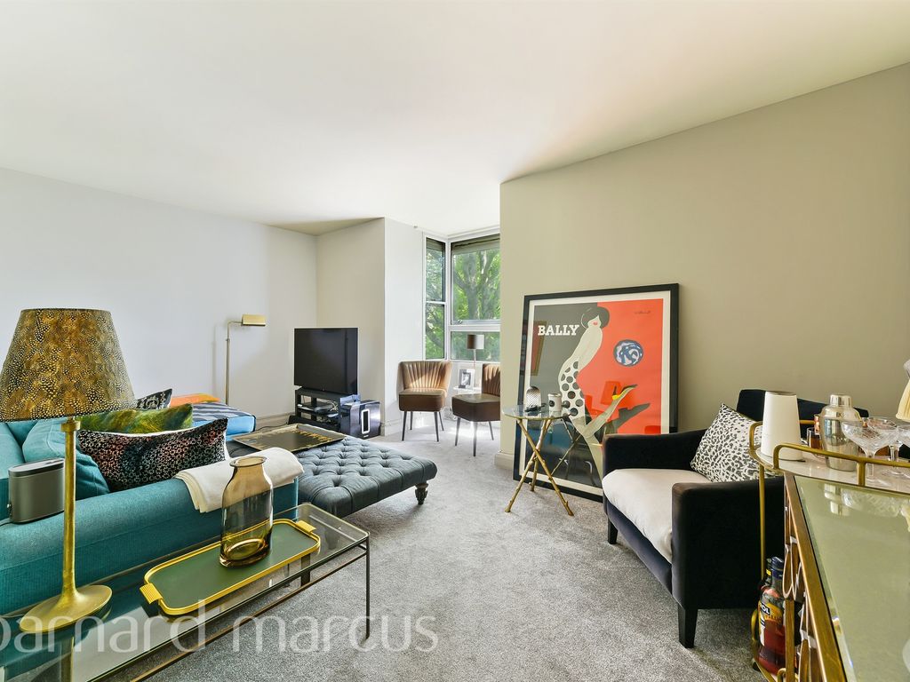 3 bed flat for sale in Grant Road, London SW11 - Zoopla