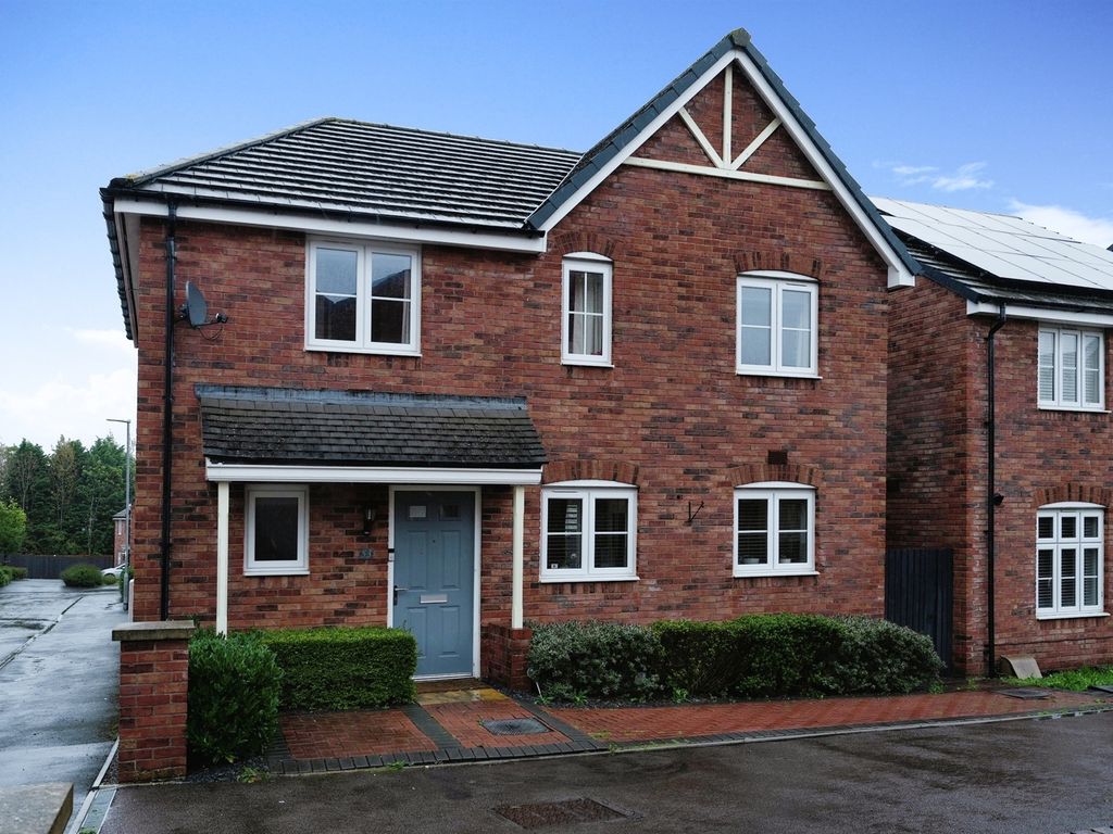 4 bed detached house for sale in Clos Ystwyth, Caldicot NP26, £450,000 ...