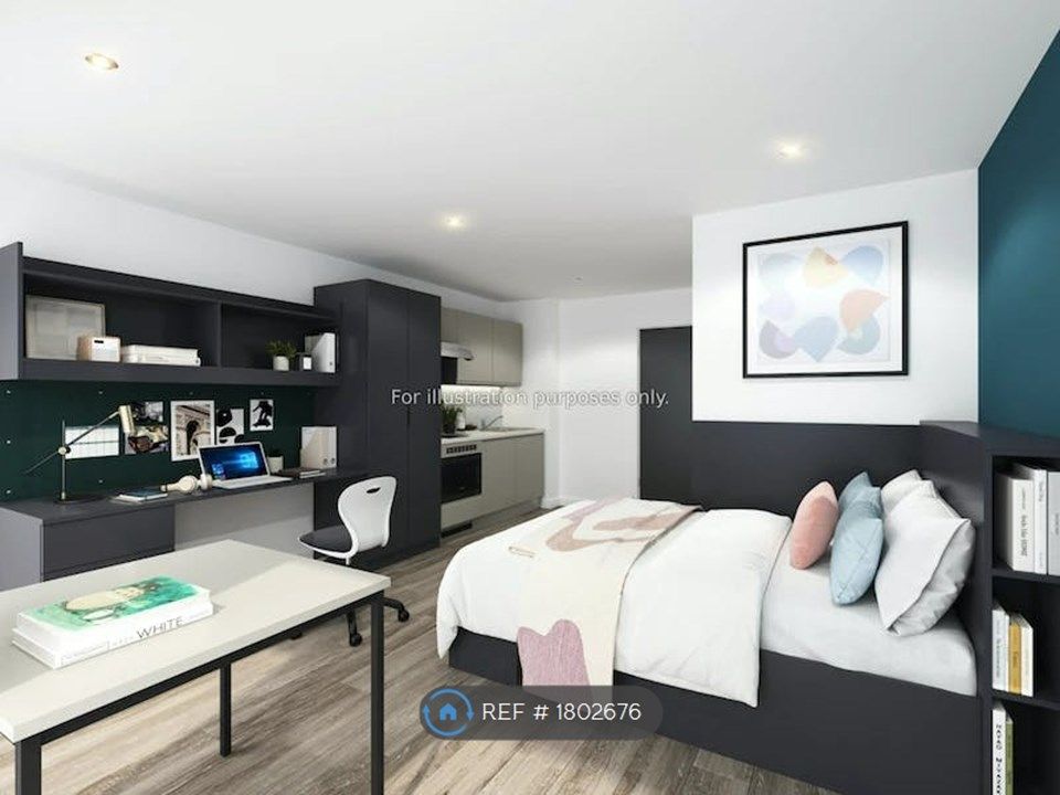 Room to rent in Leeds LS7 1Ad, Leeds,, £758 pcm - Zoopla