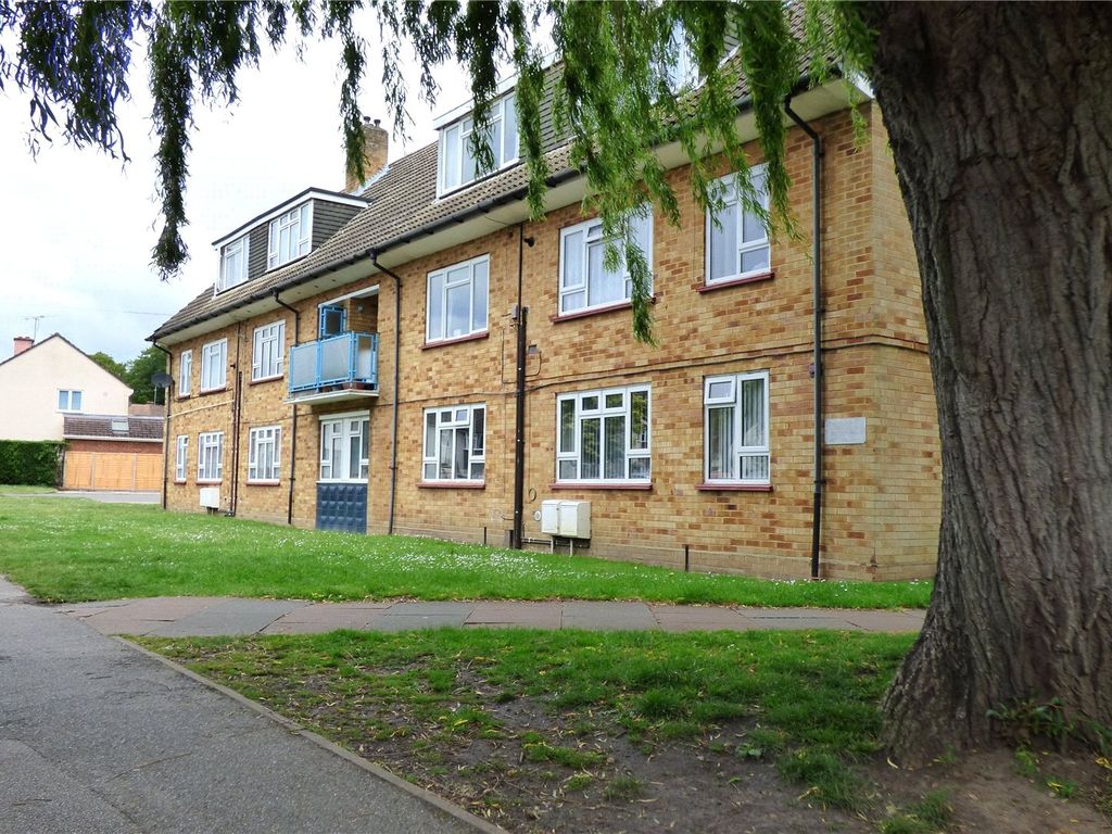 2 Bed Maisonette For Sale In Broomhill Road Farnborough Hampshire