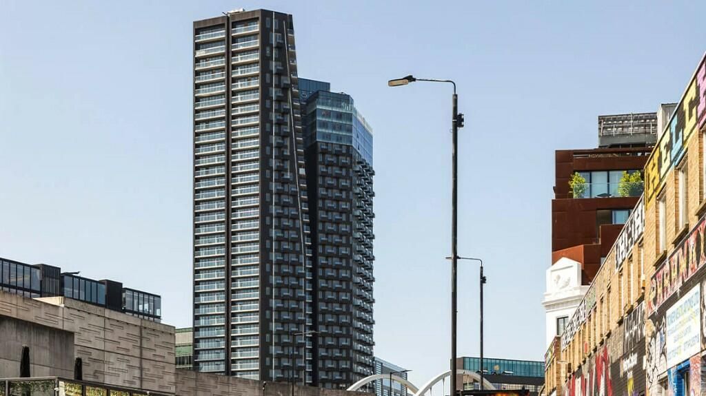 2 bed flat to rent in The Stage, Hewett Street, London EC2A, £5,000 pcm ...