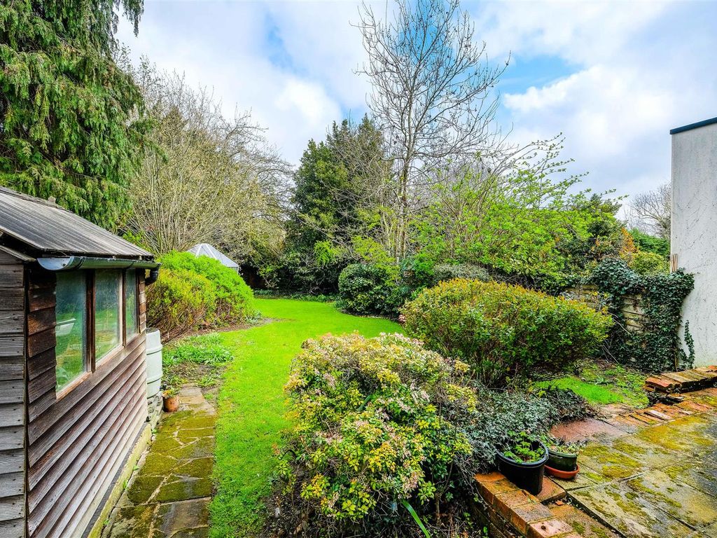 3 Bed Semi Detached House For Sale In Wensley Avenue Woodford Green