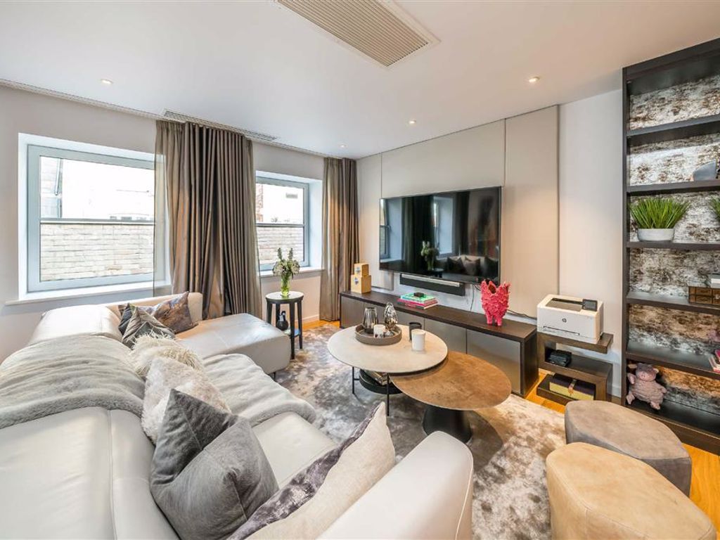 2 bed flat to rent in Brompton Place, London SW3 - Zoopla