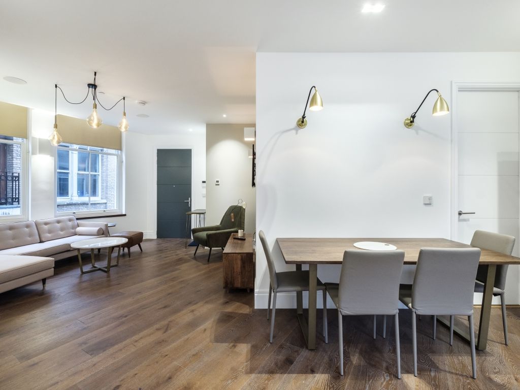 2 bed flat to rent in Ludgate Square, London EC4M, £3,500 pcm - Zoopla