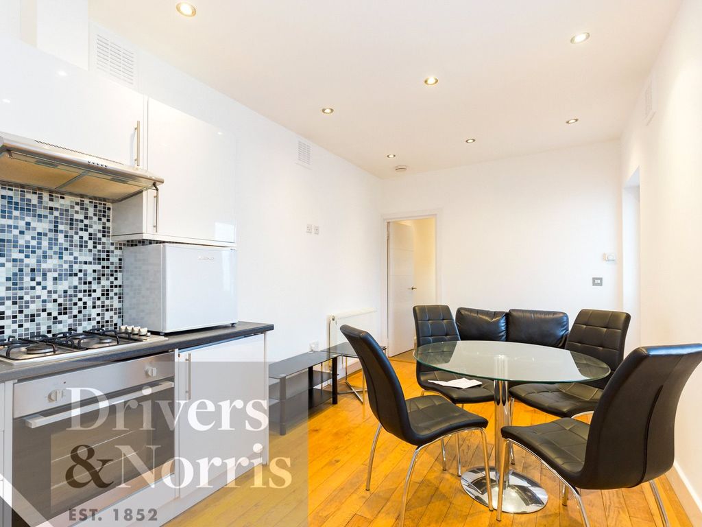 2 bed flat to rent in Chapel Market, Islington, London N1, £2,383 pcm ...