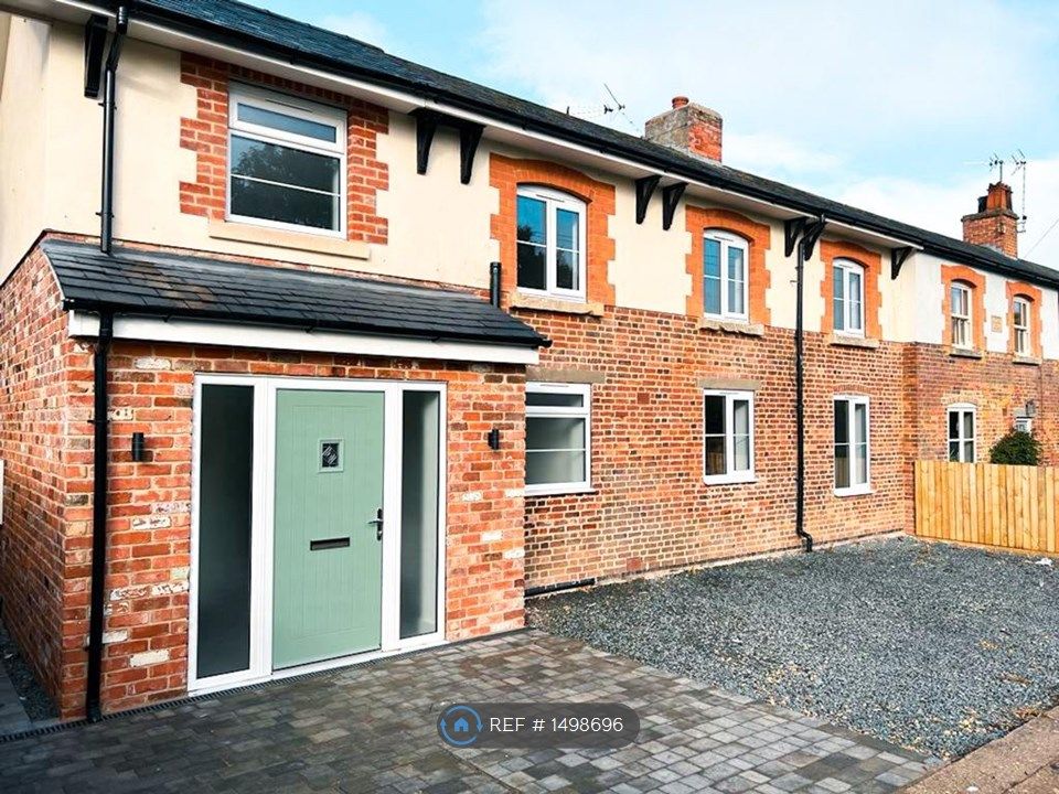 5 bed semi-detached house to rent in The Drift, Harlaxton, Grantham ...