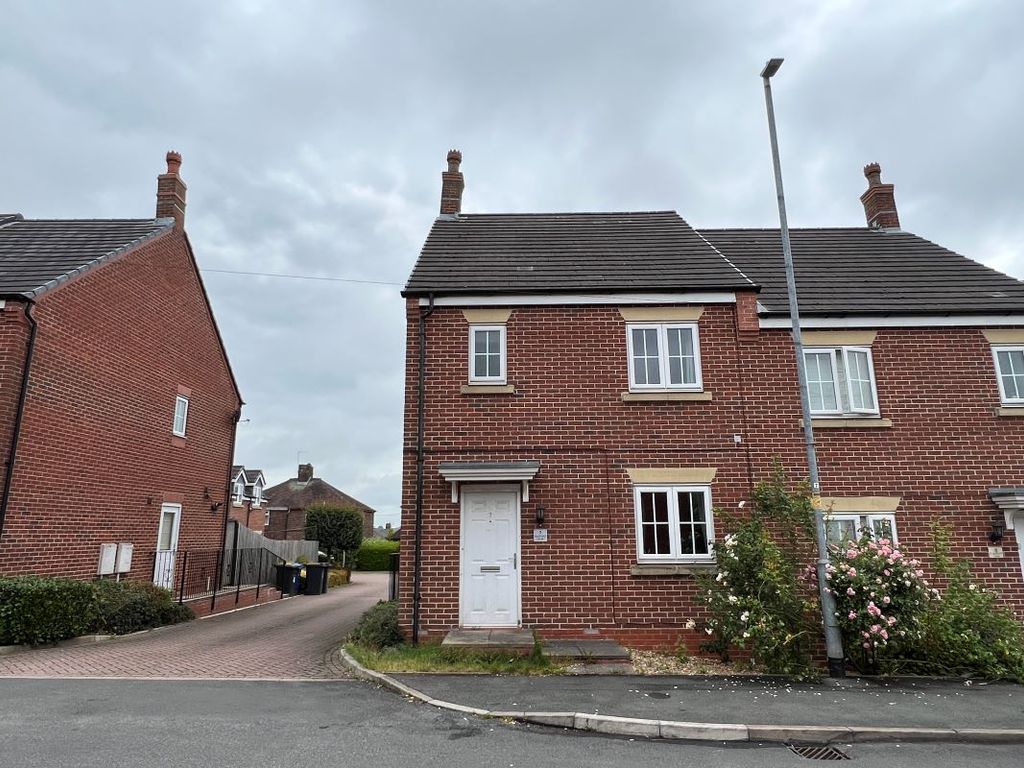 3 Bed Semi Detached House For Sale In 7 Basford Court Oxford Road