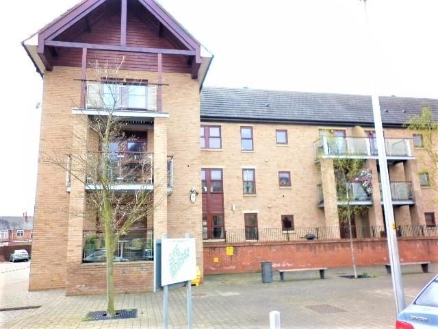 2 bed flat for sale in First Lane, St James, Northampton NN5 - Zoopla
