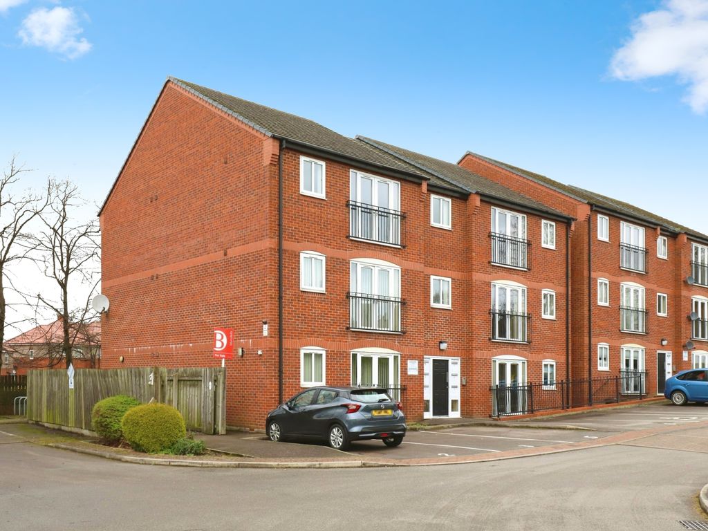 2 bed flat for sale in Fishponds View, Sheffield, South Yorkshire S13 ...