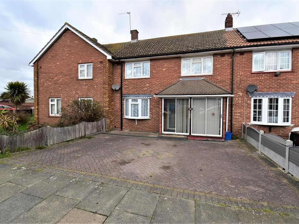 3 Bed Terraced House For Sale In Waterson Road Chadwell St Mary