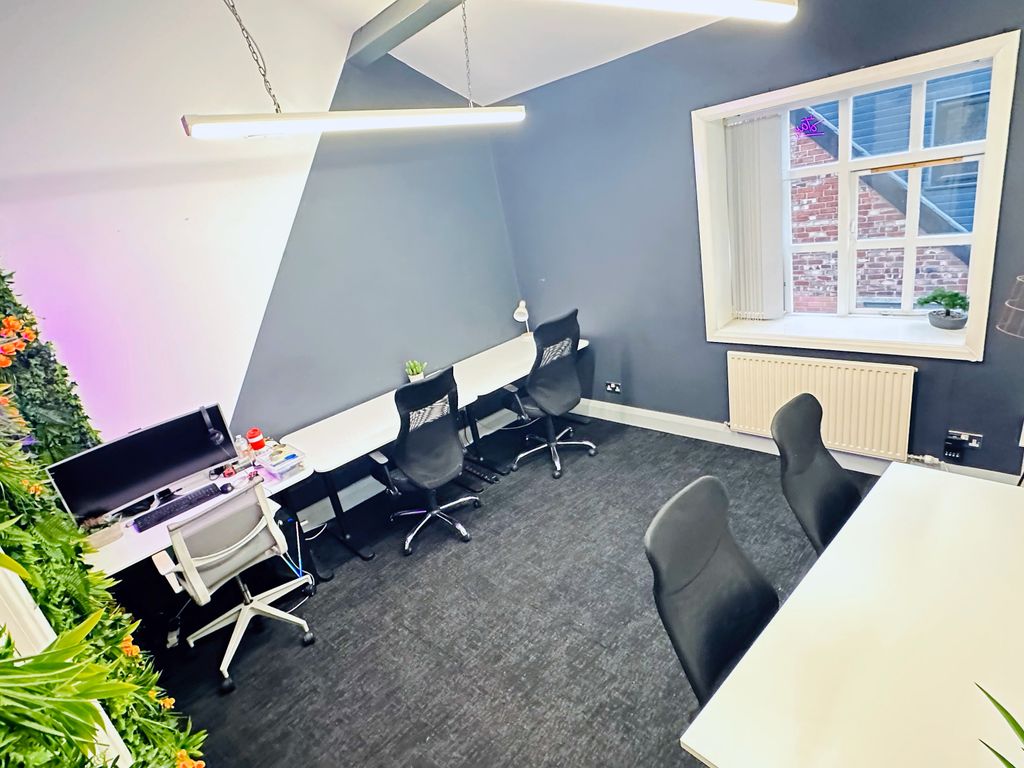 Office to let in Liverpool Road, Manchester M3, £12,000 pa - Zoopla