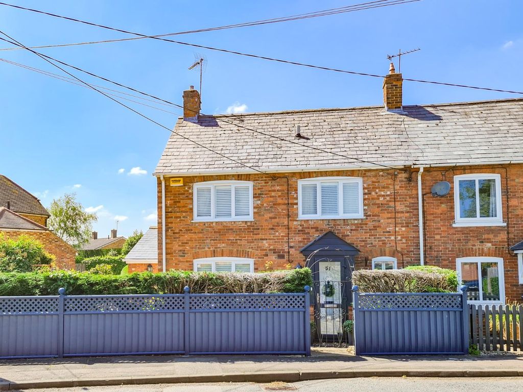 3 bed end terrace house for sale in High Street North, Stewkley ...