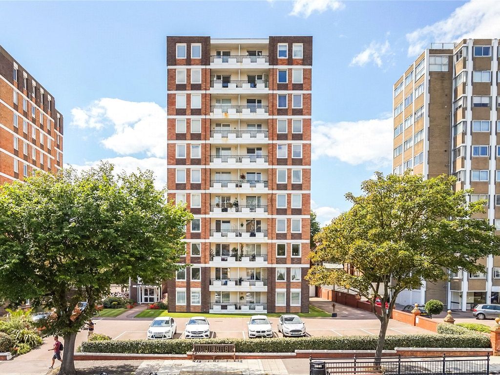 2 bed flat to rent in Grand Avenue, Hove, East Sussex BN3 - Zoopla 2 bed flat to rent in Grand Avenue, Hove, East Sussex BN3 - Zoopla