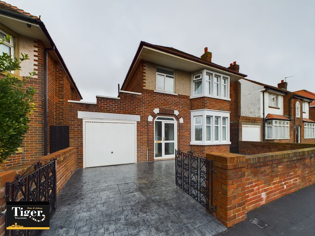 3 Bed Detached House For Sale In Lancaster Gate Fleetwood Fy7 £