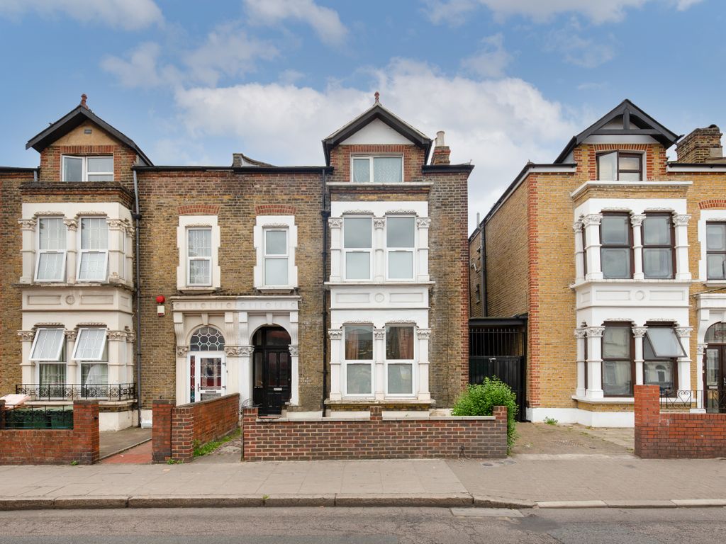 5 bed semi-detached house for sale in Plashet Road, London E13 - Zoopla