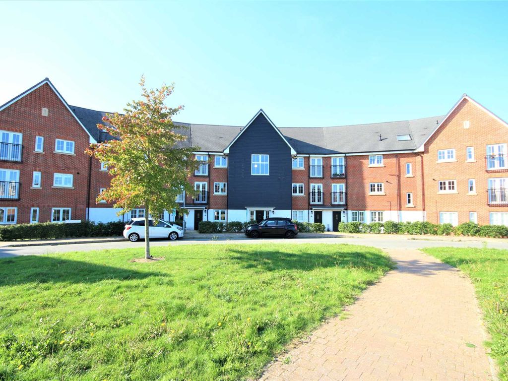 1 bed maisonette to rent in Fulmar Crescent, Jennett`S Park RG12 - Zoopla