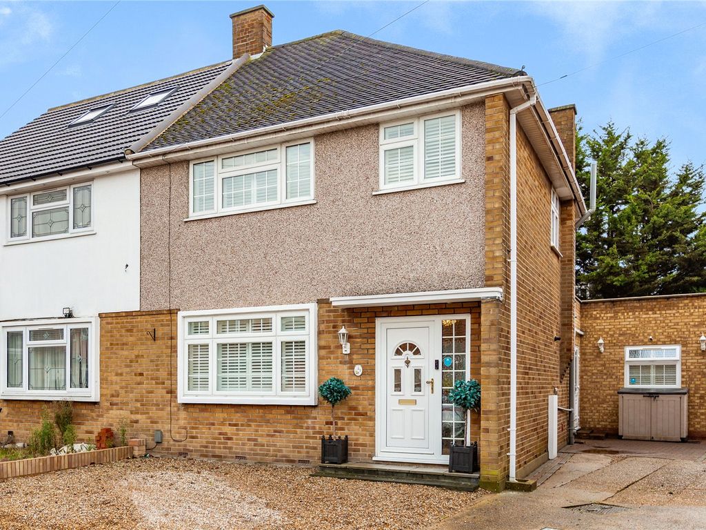 4 Bed Semi Detached House For Sale In Freshwell Avenue Chadwell Heath
