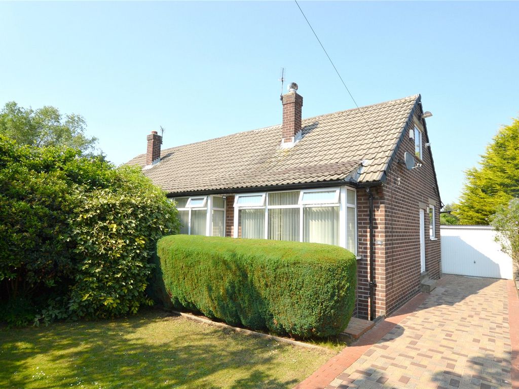 2 Bed Bungalow For Sale In Chatsworth Rise Pudsey West Yorkshire Ls28