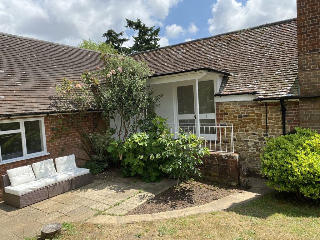 3 bed flat to rent in Terwick Lane, Rogate, Petersfield, Hampshire GU31 ...