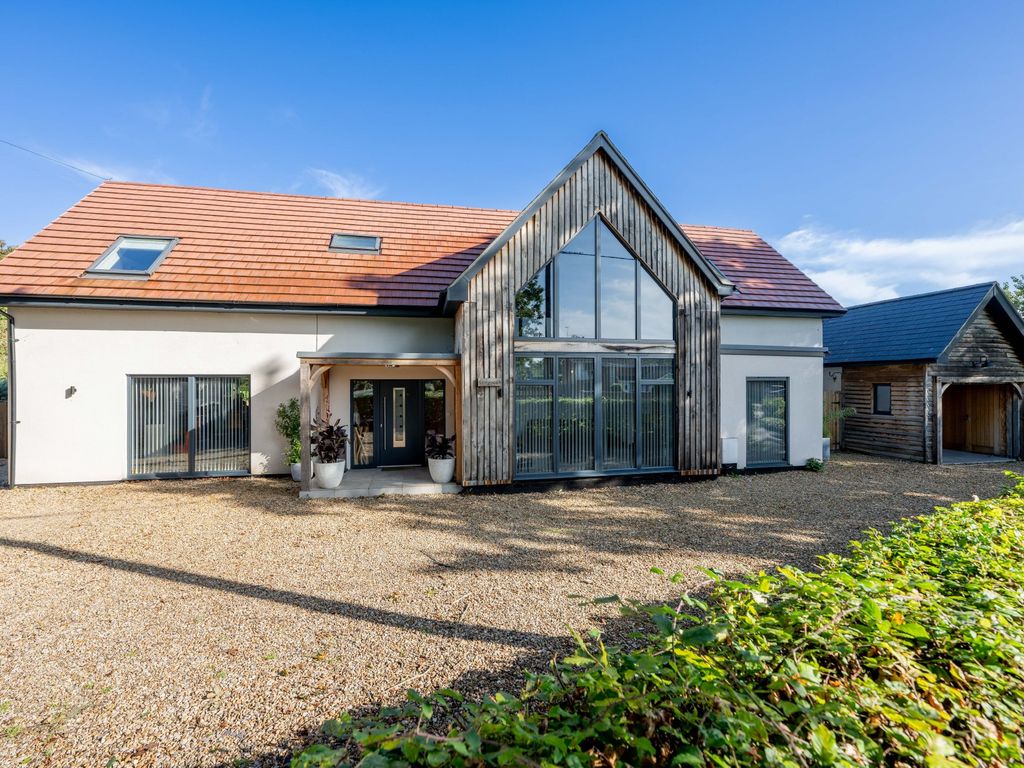 4 Bed Detached House For Sale In Manor Road North Wootton Kings Lynn