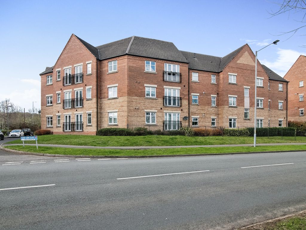 2 bed flat for sale in Alder Carr Close, Redditch B98 - Zoopla