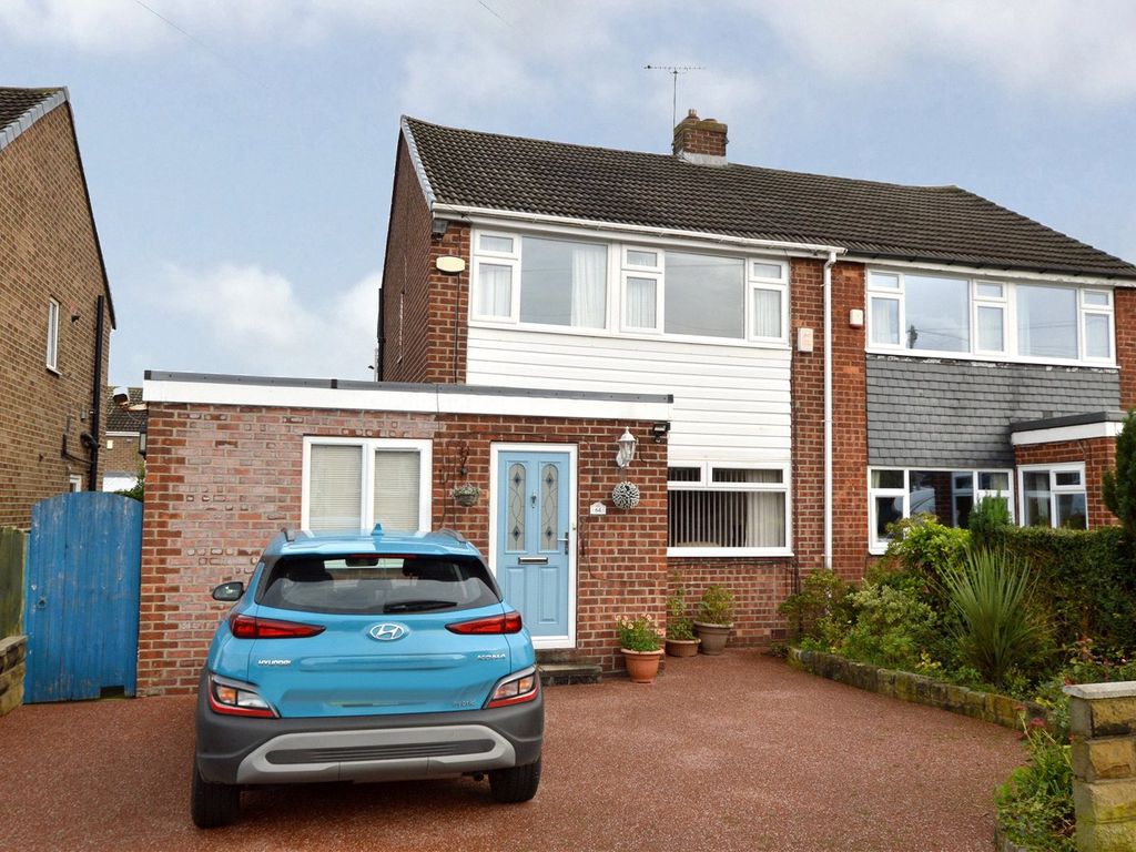 3 Bed Semi Detached House For Sale In Kent Crescent Pudsey West