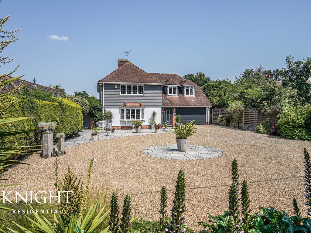 6 Bed Detached House For Sale In Halstead Road Stanway Colchester Co3