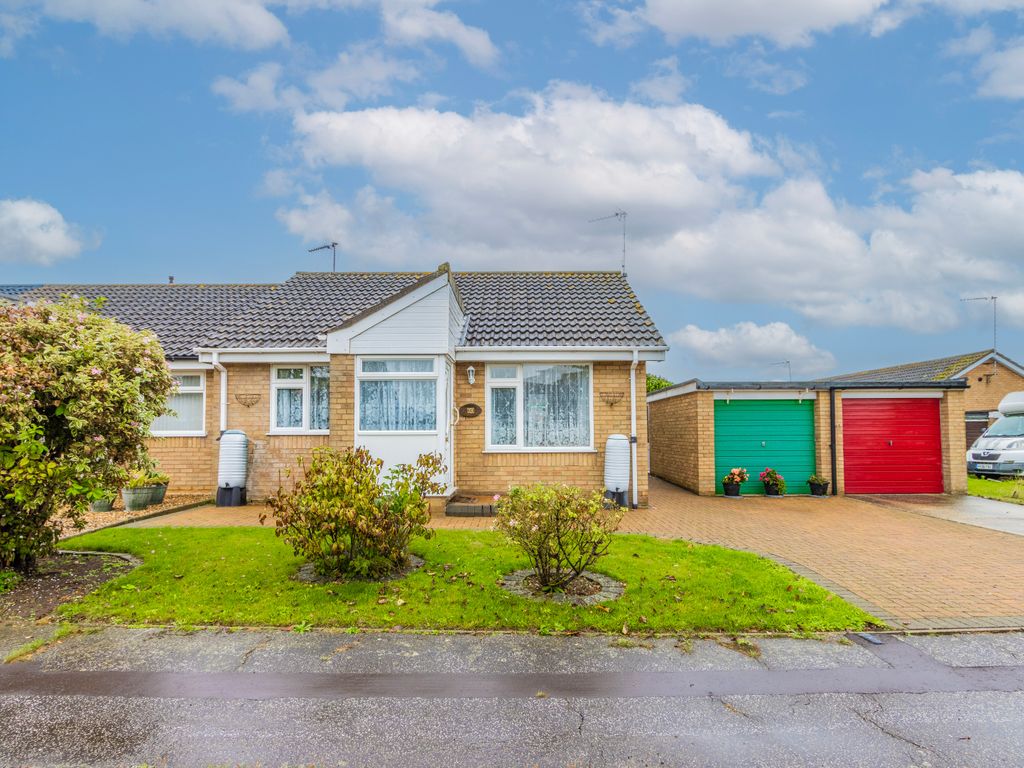 2 Bed Terraced Bungalow For Sale In Rosedale Gardens Carlton Colville