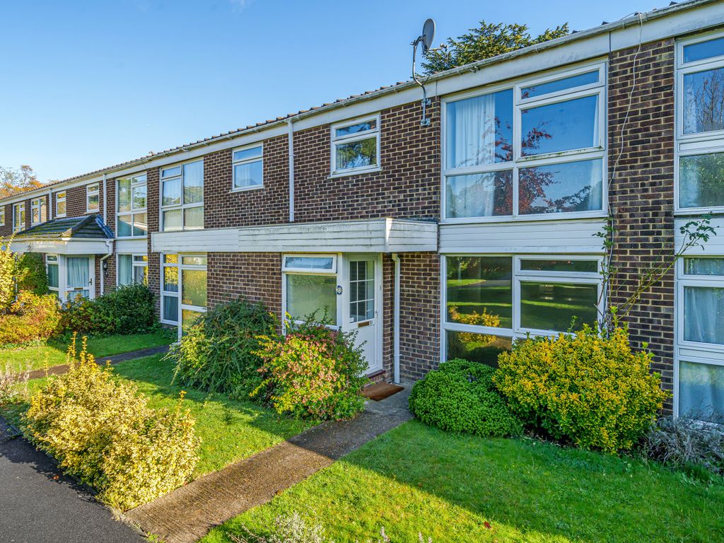 3 bed terraced house to rent in Netherby Park, Weybridge KT13, £2,000 ...