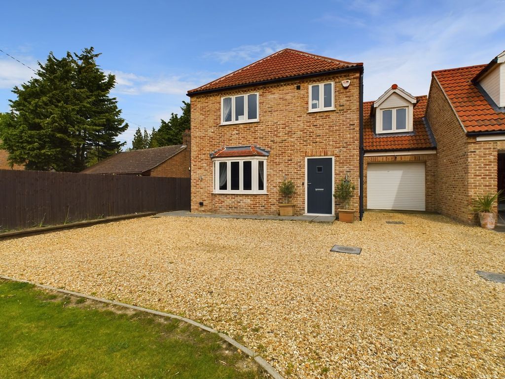 4 Bed Detached House For Sale In Main Road Three Holes Pe14 £390 000