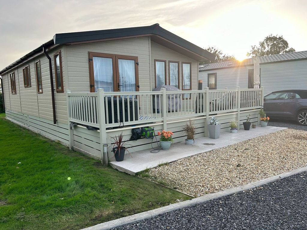 2 bed lodge for sale in Smallwood Hey, Pilling, Preston PR3, £159,950 ...