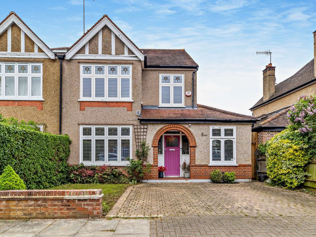 4 Bed Semi Detached House For Sale In Barrow Point Avenue Pinner Ha5