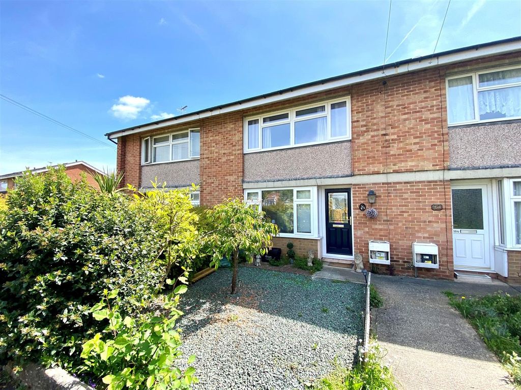 2 Bed Terraced House For Sale In Hathaway Road Stratton Swindon Sn2