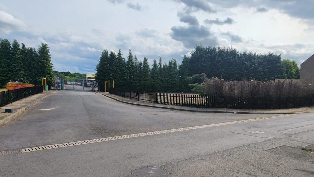 Ings Road, Barnsley, South Yorkshire S73, Property to let, £15,000 pa ...