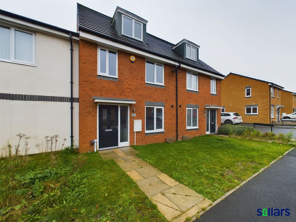 4 bed town house for sale in Weaving Lane, Darlington DL1, £190,000 ...