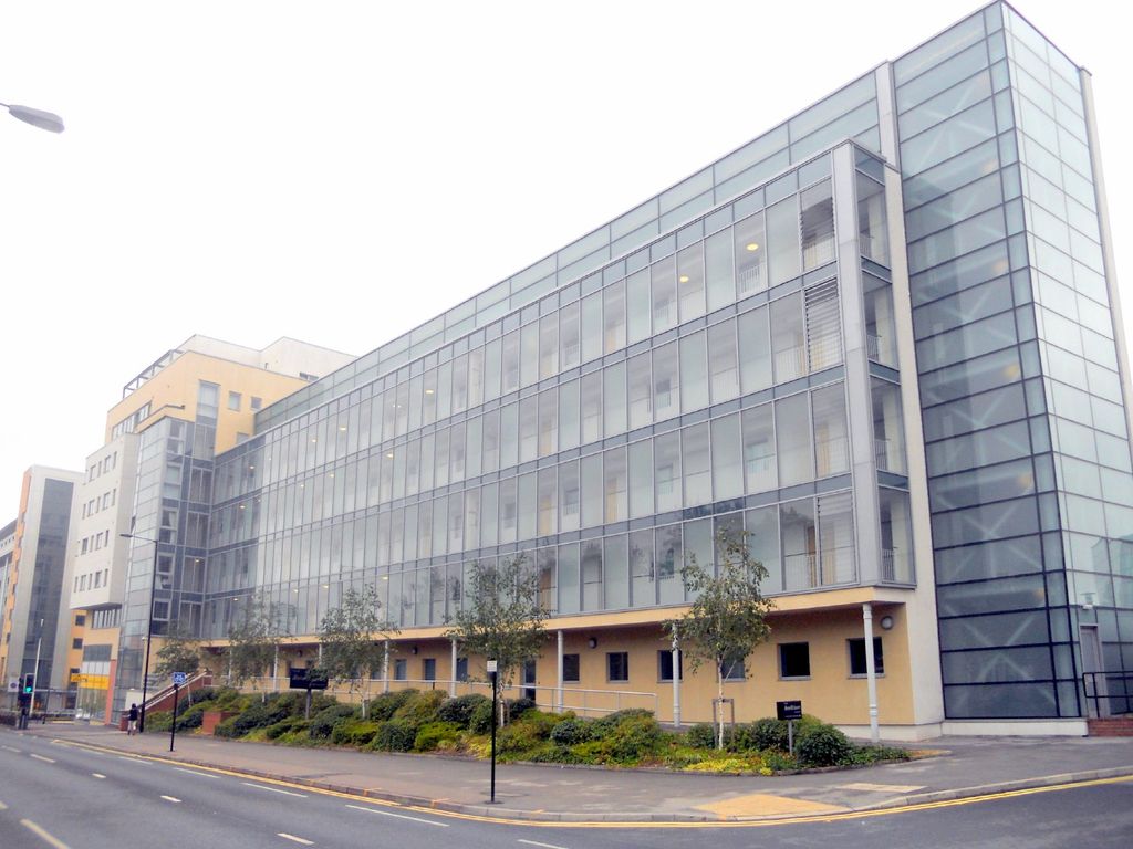 1 bed flat to rent in Cherry Street, Sheffield S2, £750 pcm - Zoopla
