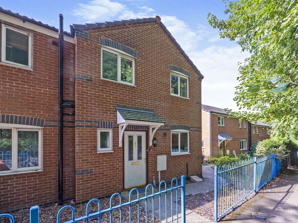 3 bed end terrace house for sale in Carr Wood, Ripley DE5 - Zoopla