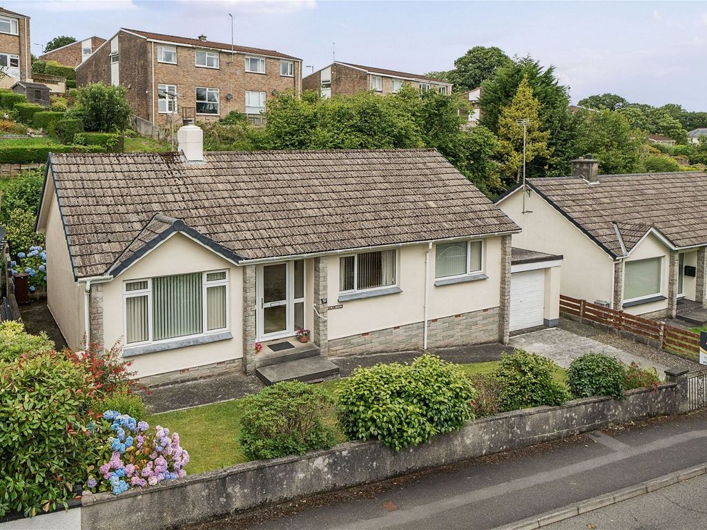 3 bed bungalow for sale in Meadowside, Launceston PL15, £299,950 - Zoopla