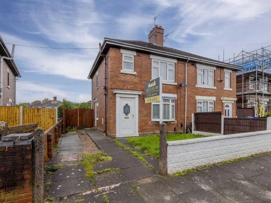 3 Bed Semi Detached House For Sale In Hesketh Avenue Ball Green St6 £
